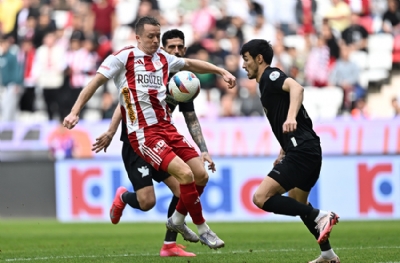 Antalyaspor - Çaykur Rizespor: 2-1 (MAÇ SONUCU)