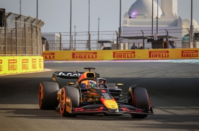 Suudi Arabistan Grand Prix'sinde pole Max Verstappen'in