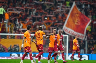 Galatasaray'da parola '3'