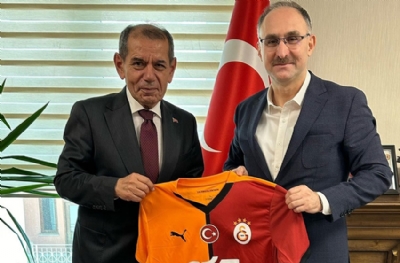 Dursun Özbek'ten sürpriz ziyaret